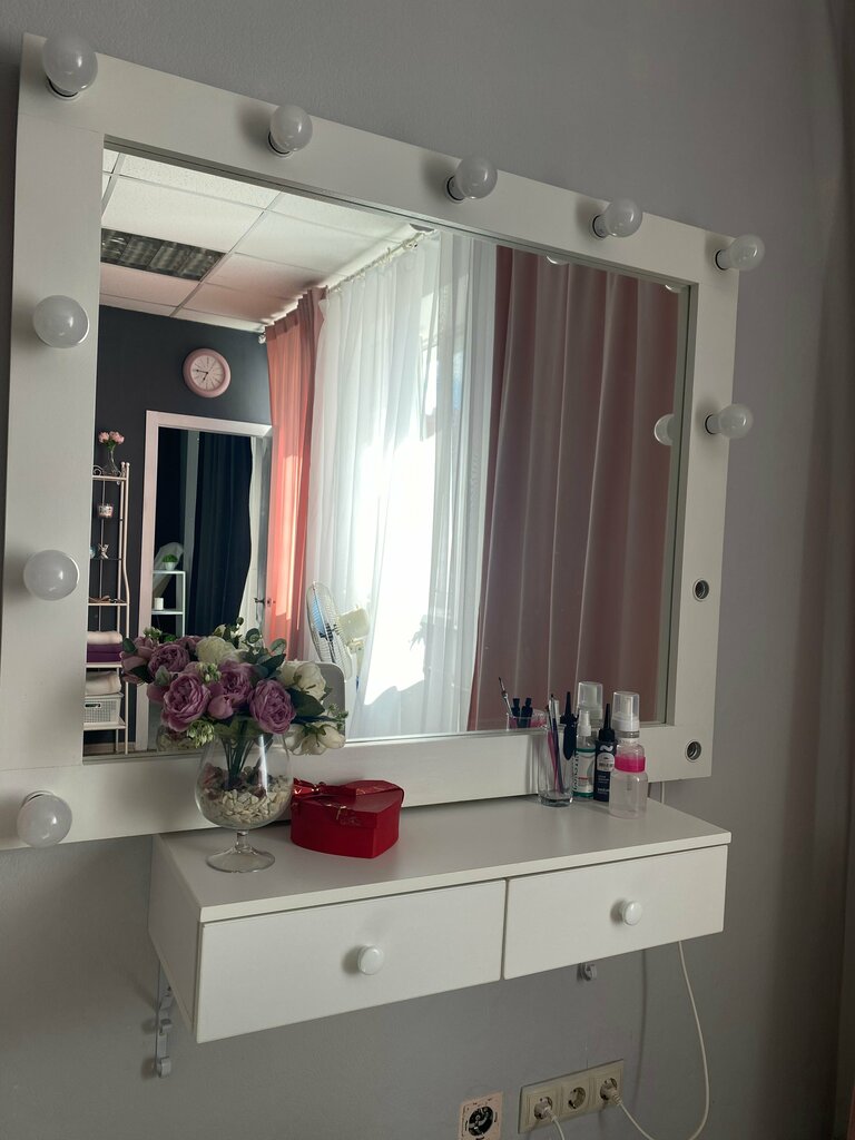 Kaş ve kirpik salonu Vada_brows, Omsk, foto