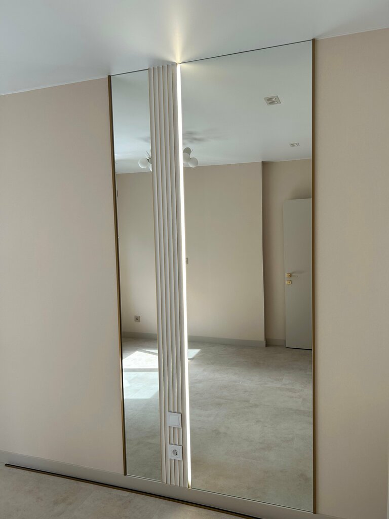 Ayna yapımı ve montaj hizmetleri Mirror Factory, Tiumen, foto