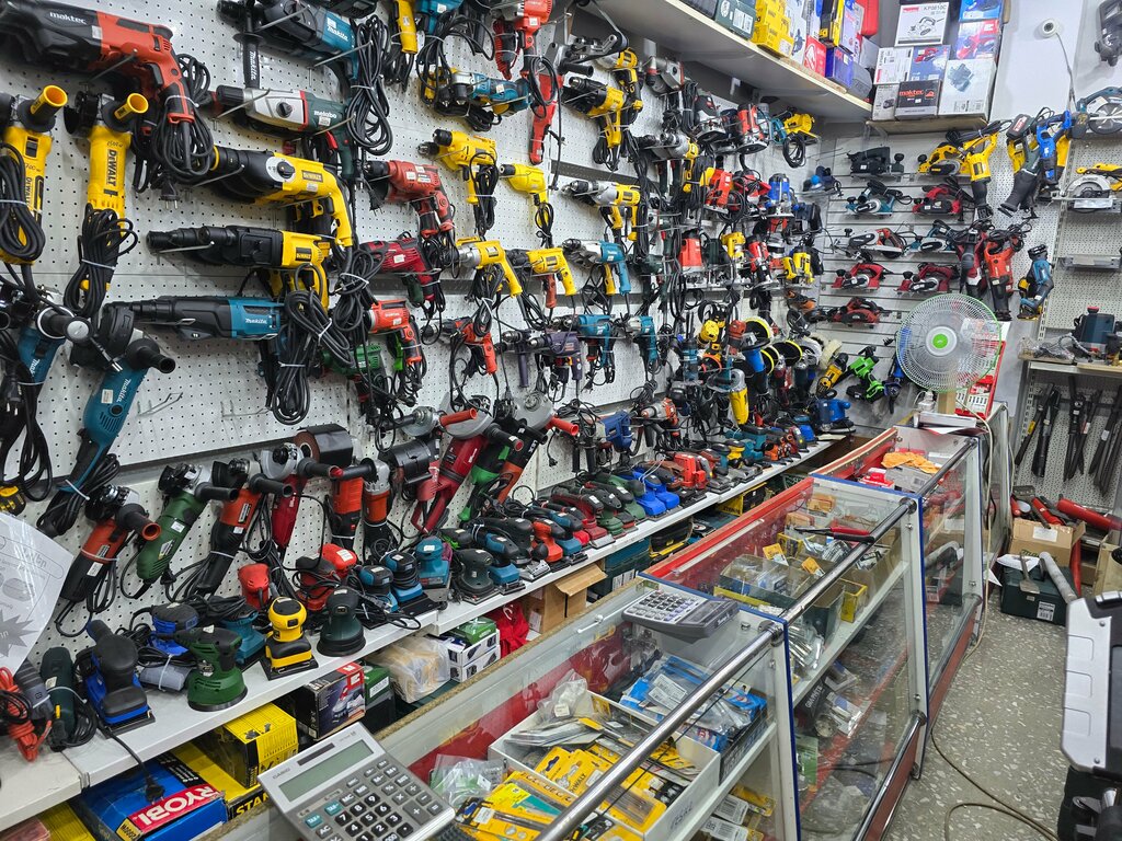 Elektrik ve benzinle çalışan aletler Areg Tools, Erivan, foto