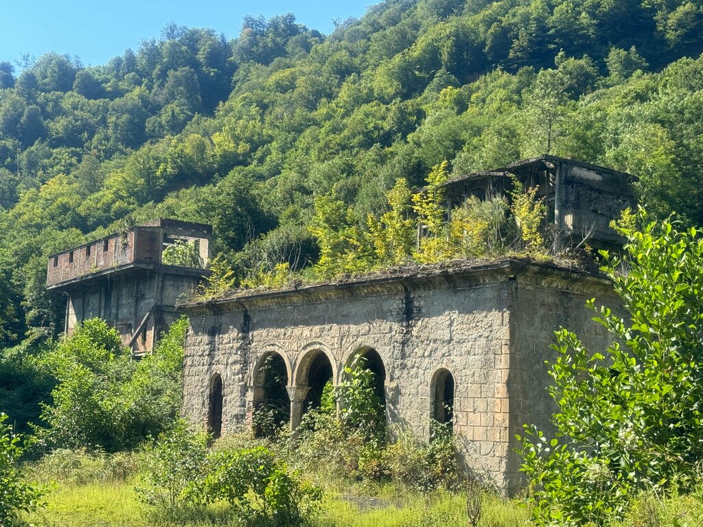 Kafe У Марины, Tquarchal Bölgesi, foto