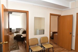 Mini-Hotel on Markovskogo 81 (Markovskogo Street No:81, Krasnoyarsk), otel  Krasnoyarsk'tan