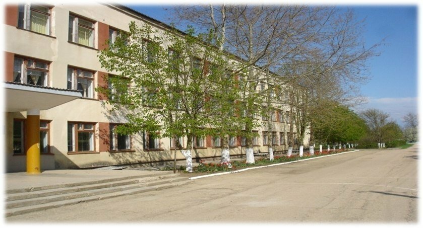 Ortaokul Новоандреевская школа имени Василия Алексеевича Осипова, Kırım Cumhuriyeti, foto