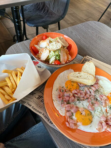 Lavka (Kashtanovaya ulitsa No:12, Odintsovo), kafe  Odintsovo'dan