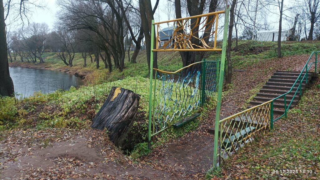 Pınar, çay Spring, stream, Novgorodskaya oblastı, foto