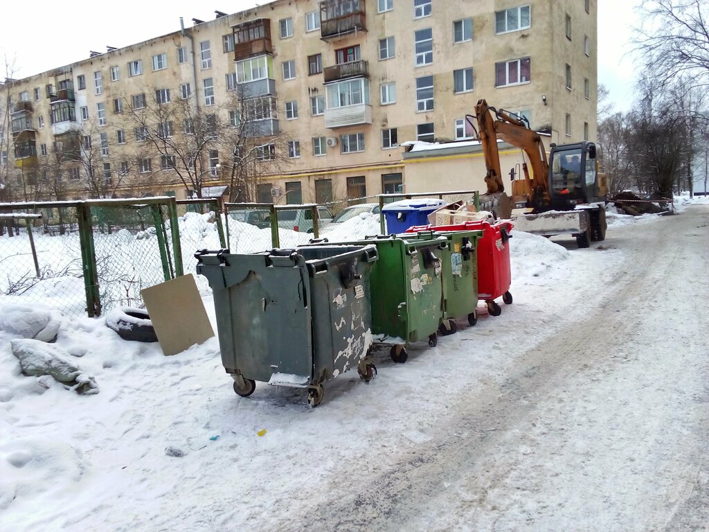 Çöp alanları Trash and garbage disposal area, Velikiy Novgorod, foto