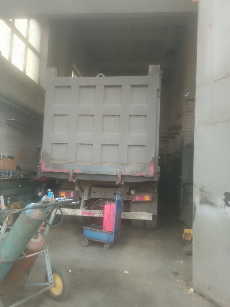 Kamyonların onarımı Кудьма, Nijegorodskaya oblastı, foto