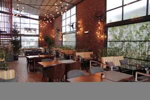 Woqqa Lounge Cafe and Restaurant (İstanbul, Esenyurt, Fatih Mah., Ondokuz Mayıs Blv., 20/1), restoran  İstanbul'dan