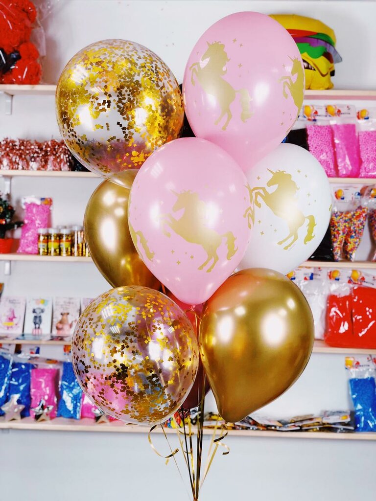 Kutlama ürünleri Moskovskiy-sharik, Moskova, foto