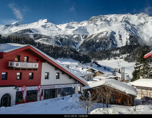 Spor ve eğlence merkezi Skiverleih Nauders Sportalm Wassermann - Skirent & Sportgeräte, Tirol, foto
