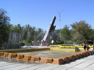 Anıt, heykel Memory of Participants of the Great Patriotic War, Üçkuduk, foto