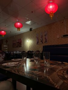 Золотой Дракон (prospekt Stroiteley No:5), restoran  Krasnokamensk'ten