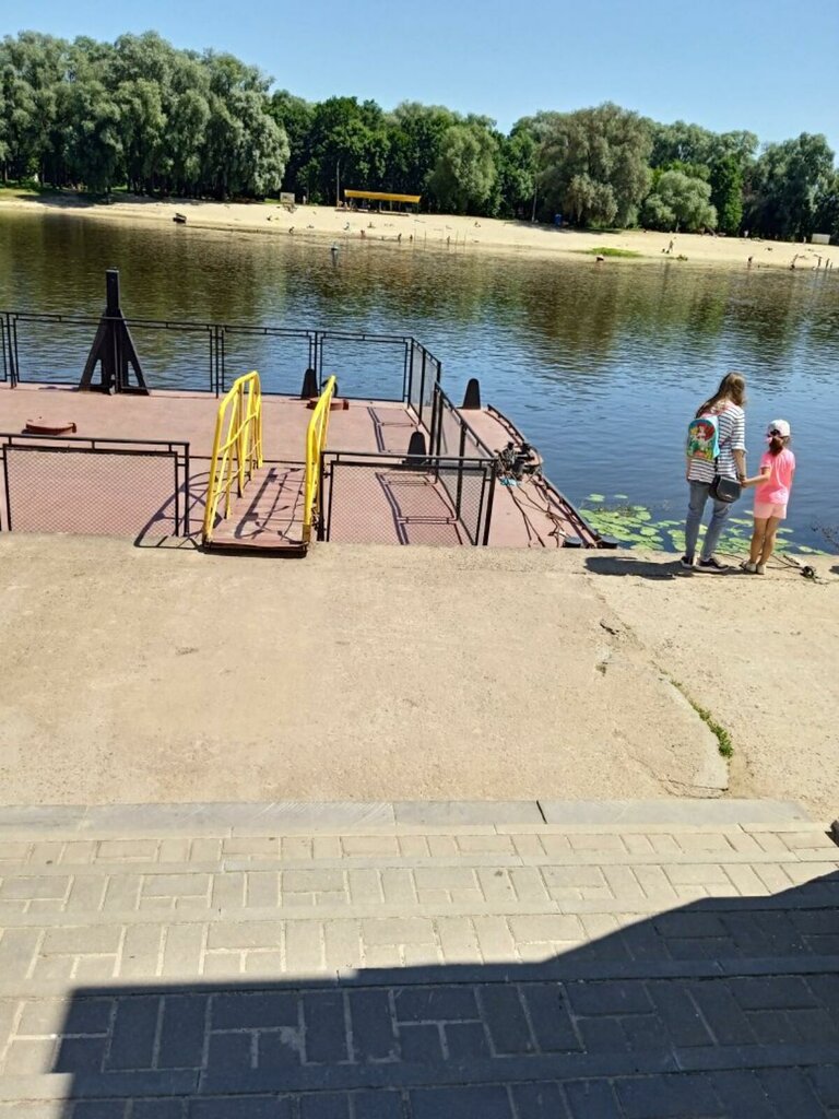 Turistik yerler Причал Киевский спуск, Gomel, foto