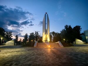 Сквер Победы в г. Задонске (Lipetsk Region, Zadonsk, ulitsa Kommuny), anıt, heykel  Zadonsk'tan