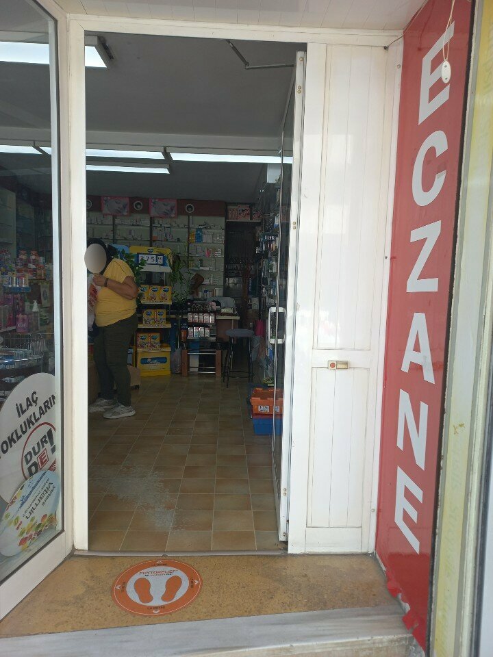 Eczaneler Eczane Konak, İzmir, foto
