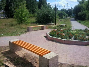 парк 60-летия города Луза (Kirov Region, Luza, park 60-letiya goroda Luza), kültür ve eğlence parkları  Luza'dan
