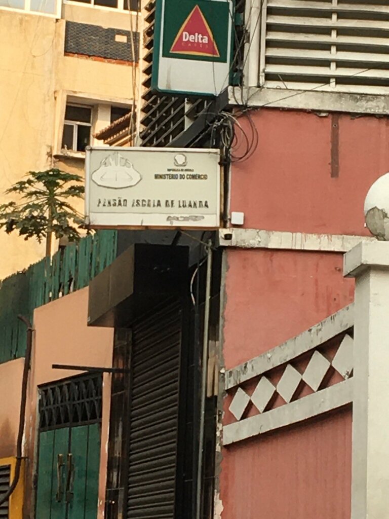 Bar Pensao Escola, Loanda, foto