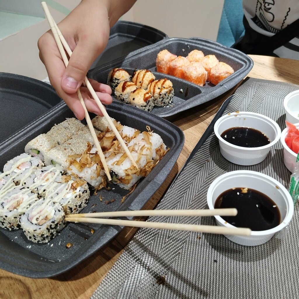 Suşi restoranı Суши и Несуши, Mytişçi, foto