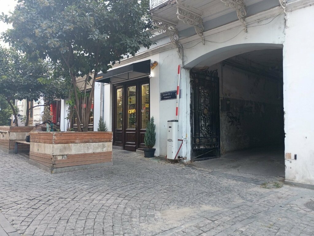 Hobi, elişi için ürünler Minima, Tiflis, foto