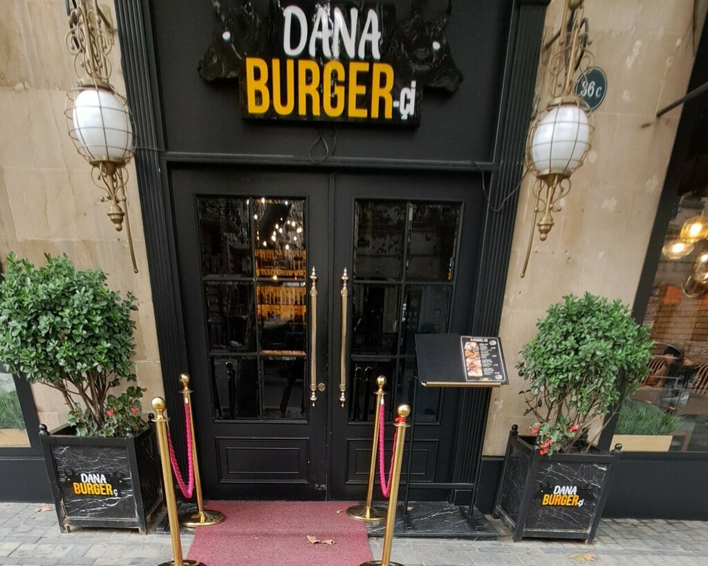 Restoran Dana Burger-çi, Bakü, foto