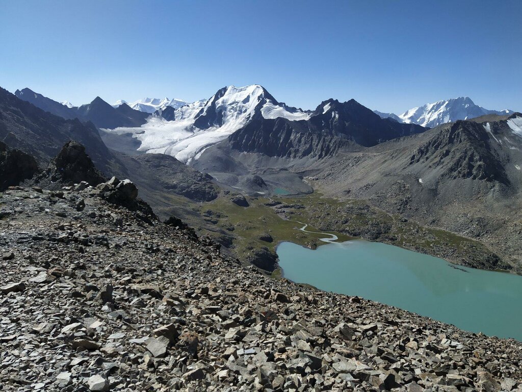 Dağ geçidi Алакёль Северный, Issık Göl İli, foto