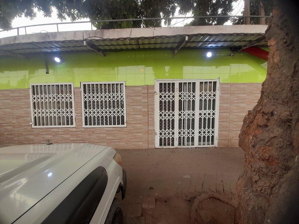 Kafe Charcutaria Tavares, Loanda, foto
