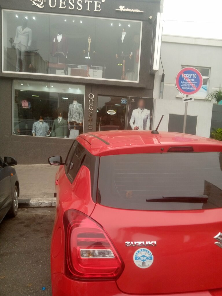 Giyim mağazası Quesste, Loanda, foto