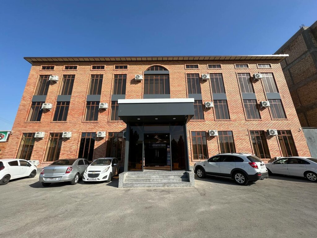 Üniversiteler Tashkent Humanitarian University, Taşkent, foto