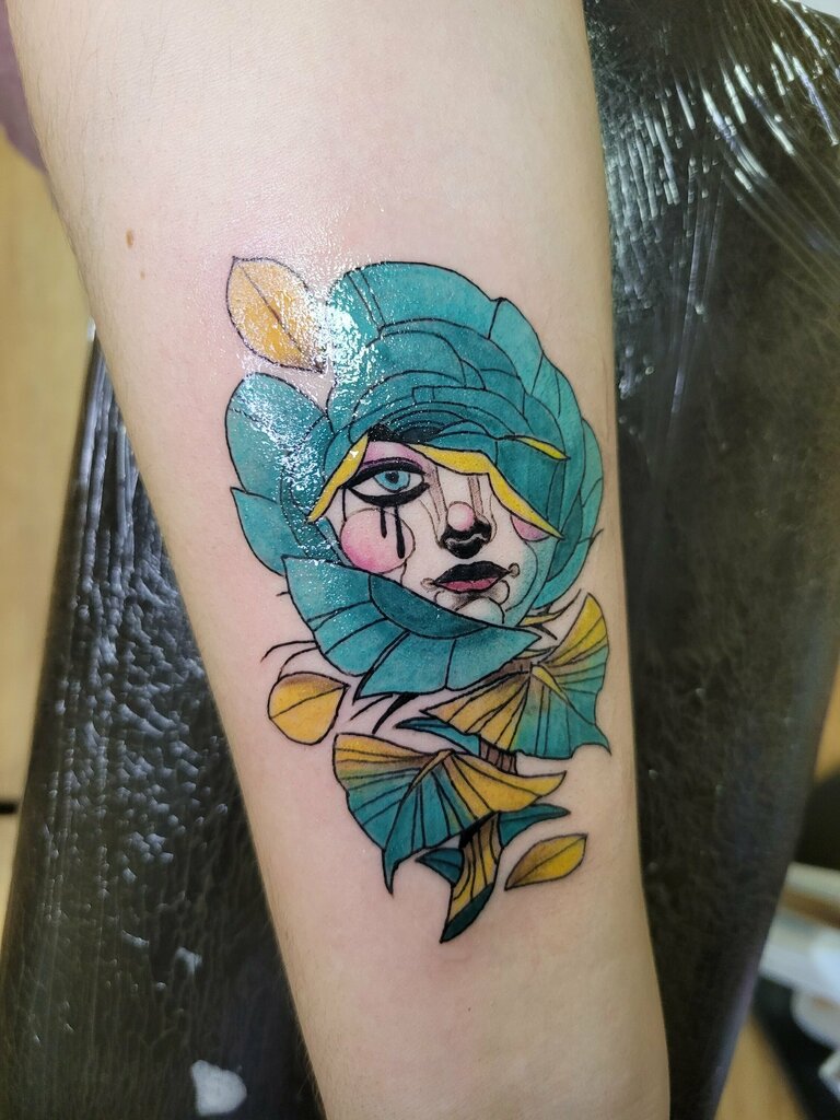 Dövmeciler Ta. Tu. Da!, Elektrostal, foto