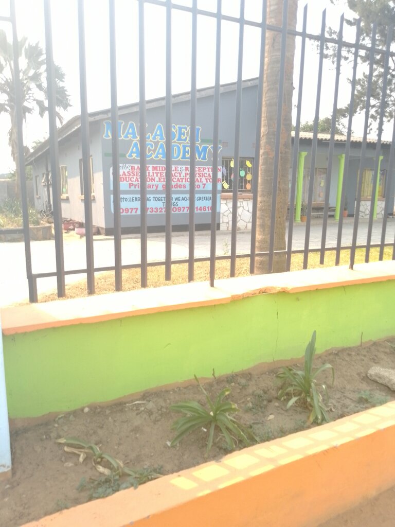 i̇lkokul Malaseh Academy, Lusaka, foto
