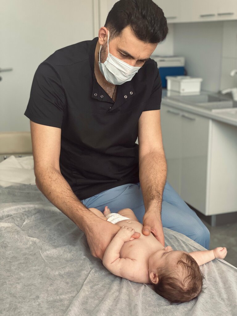 Kemik hastalıkları doktoru Osteopat Ralko K. G., Soçi, foto