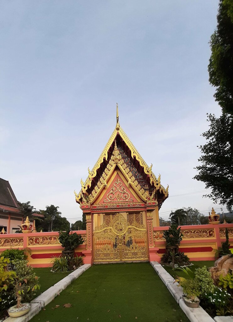 Pagoda Храм Монгхон Варарам, Phuket Eyaleti, foto