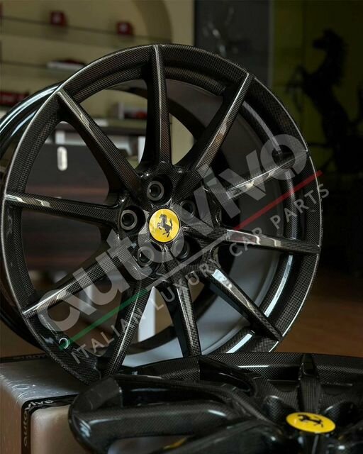 Otomobil yedek parçaları Autovivo L. L. C, Dubai, foto