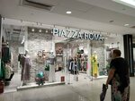 Piazza Roma (Orekhoviy Boulevard No:14к3), giyim mağazası  Moskova'dan