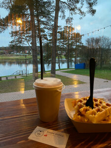 Bober (Kaluga Region, Zhukov, Lesnaya ulitsa), kafe  Jukov'dan