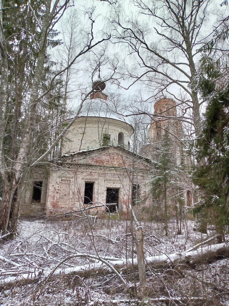 Ortodoks kiliseleri Tserkov Nikolaya Chudotvortsa V Zatoke, Kostromskaya oblastı, foto