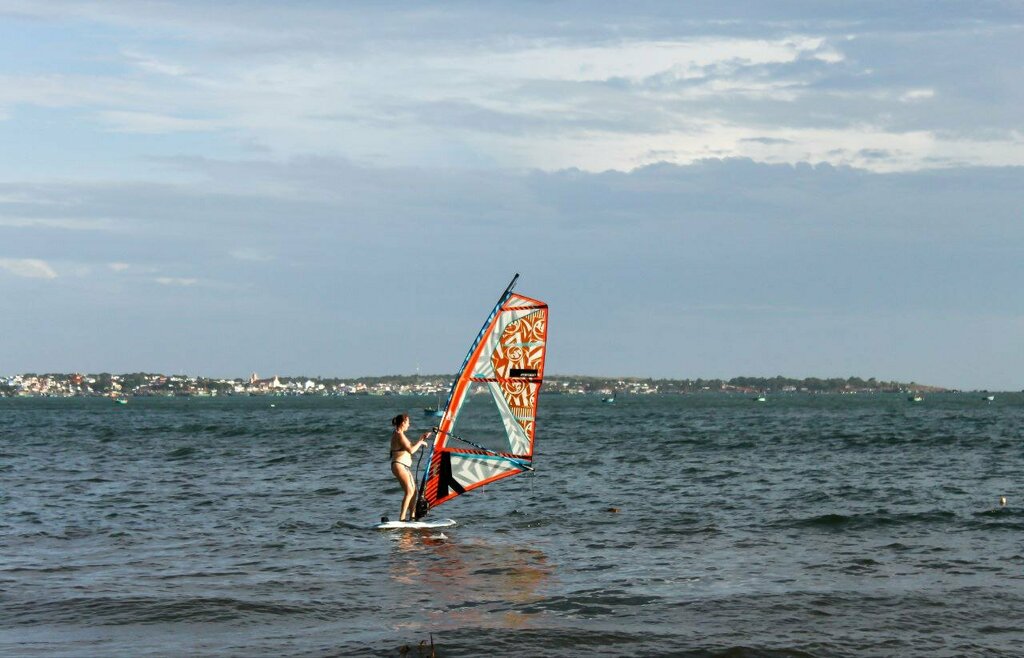 Rüzgar sörfü Ветратория, Phan Thiet, foto