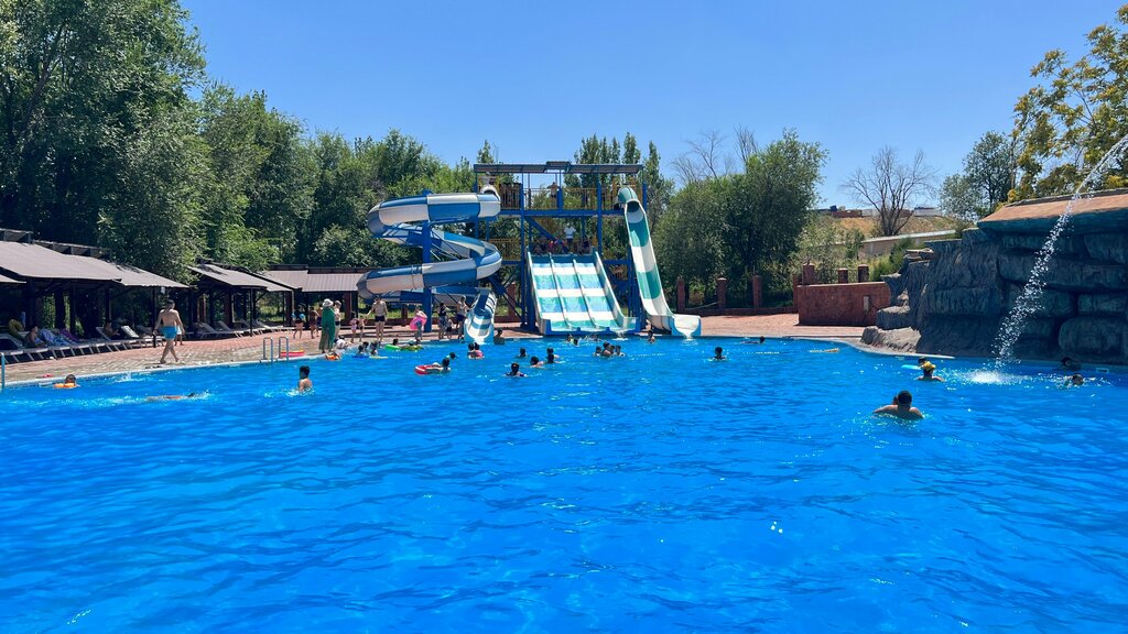 Su parkı AkvaRaj, Çimkent (Şımkent), foto