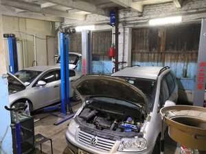 Overautoservice (Karla Marksa Avenue No:67В, Kingisepp), otomobil servisi  Kingisepp'ten