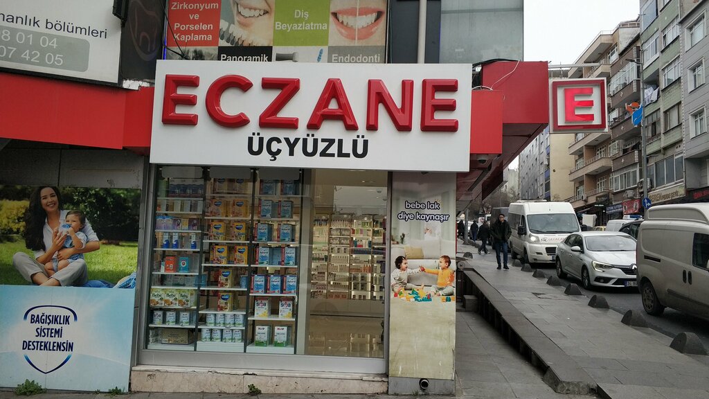 Eczaneler Üçyüzlü Eczanesi, İstanbul, foto