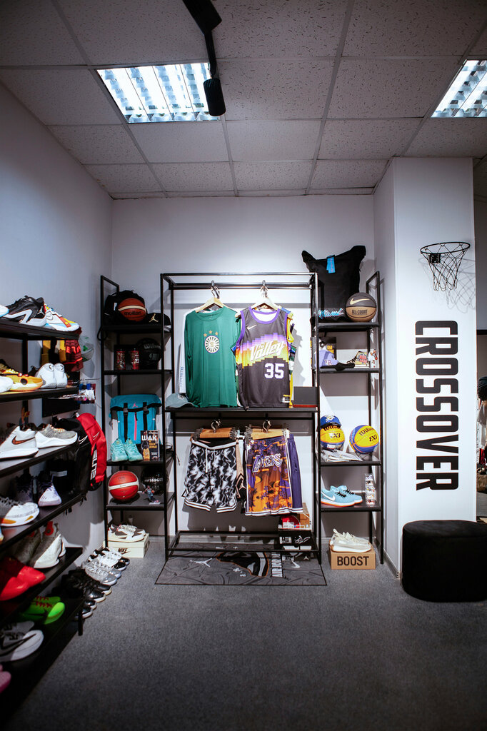 Spor giyim ve ayakkabı Crossover, Habarovsk, foto