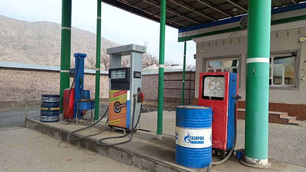 Benzin istasyonu Umid, Fergana eyaleti, foto