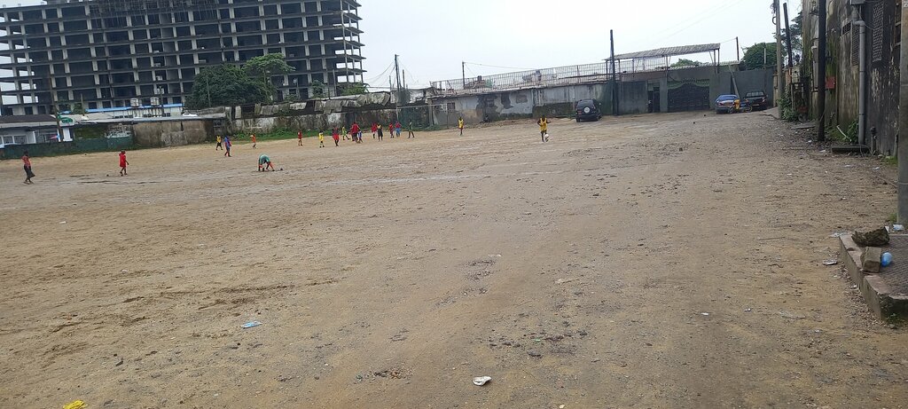 Spor kulüpleri Stade, Douala, foto