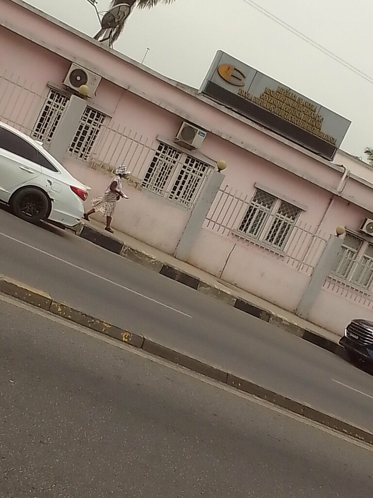 Üniversiteler Escola de Formação de Técnicos de Saúde de Luanda, Loanda, foto