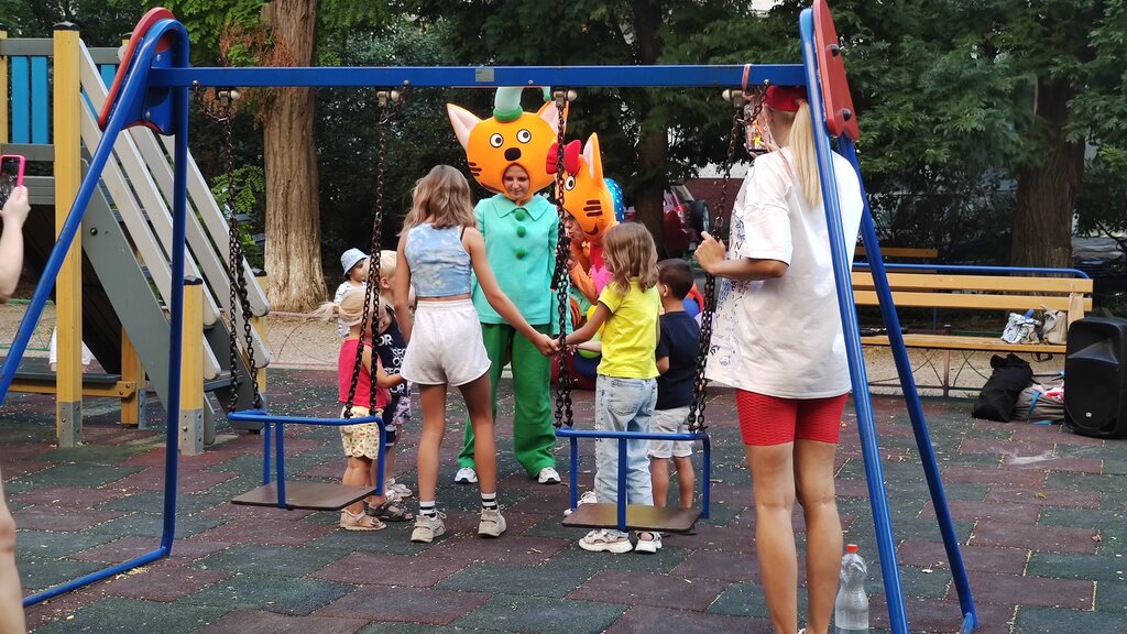 Oyun alanı Playground, Yevpatorya, foto
