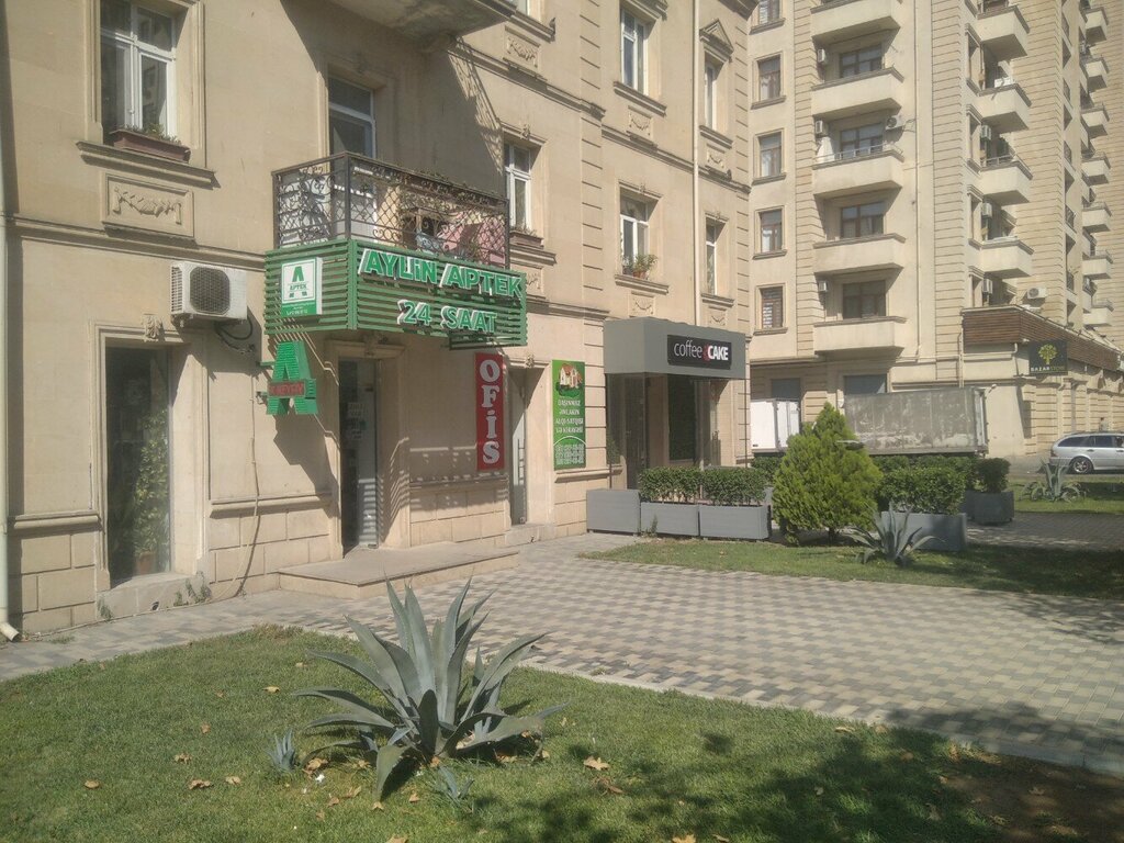 Eczaneler Aylin Aptek, Bakü, foto
