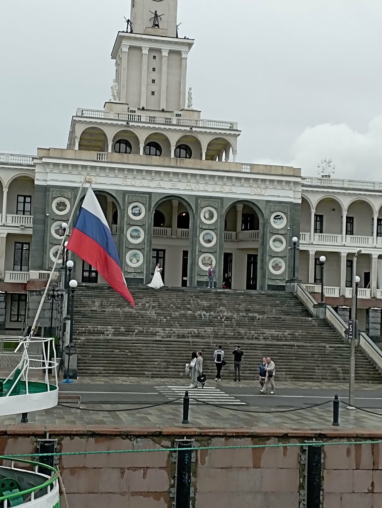 Deniz ve nehir iskeleleri Пригородный речной вокзал, Kostroma, foto