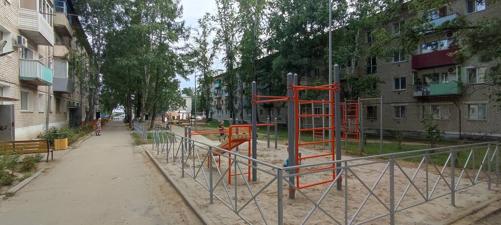 Oyun alanı Playground, Uglegorsk, foto