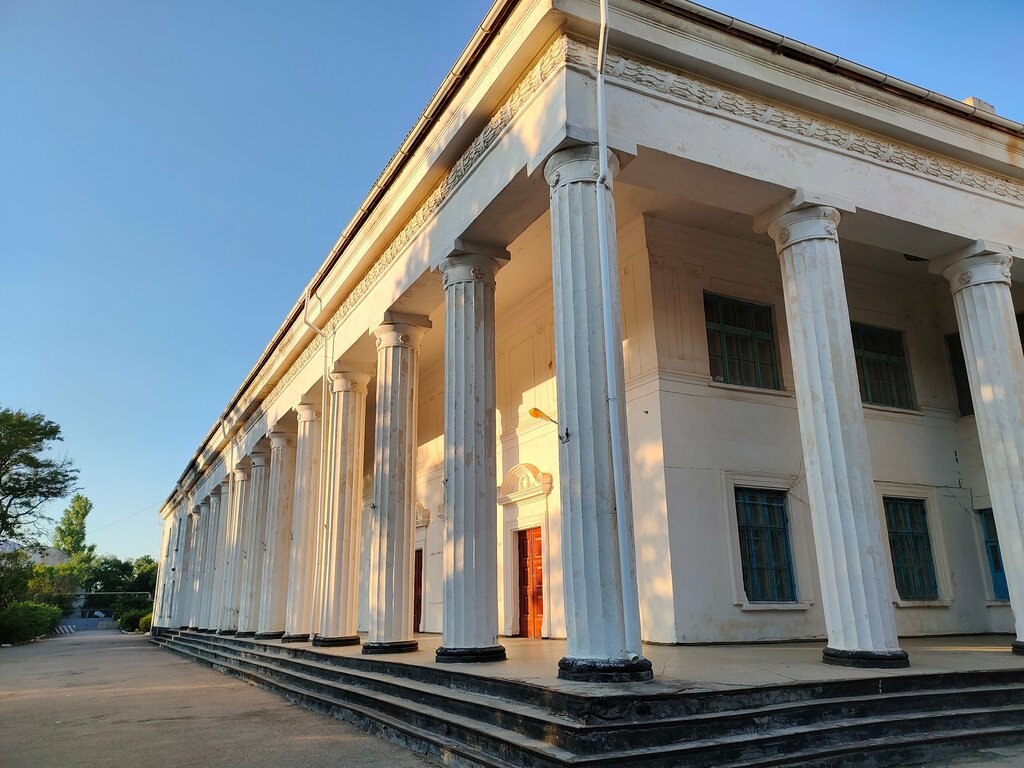Kültür ocakları Дом офицеров, Sevastopol, foto
