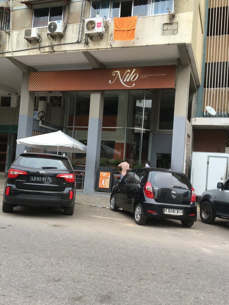 Pasta, şekerleme ve tatlı Maianga Pastelaria Nilo, Loanda, foto