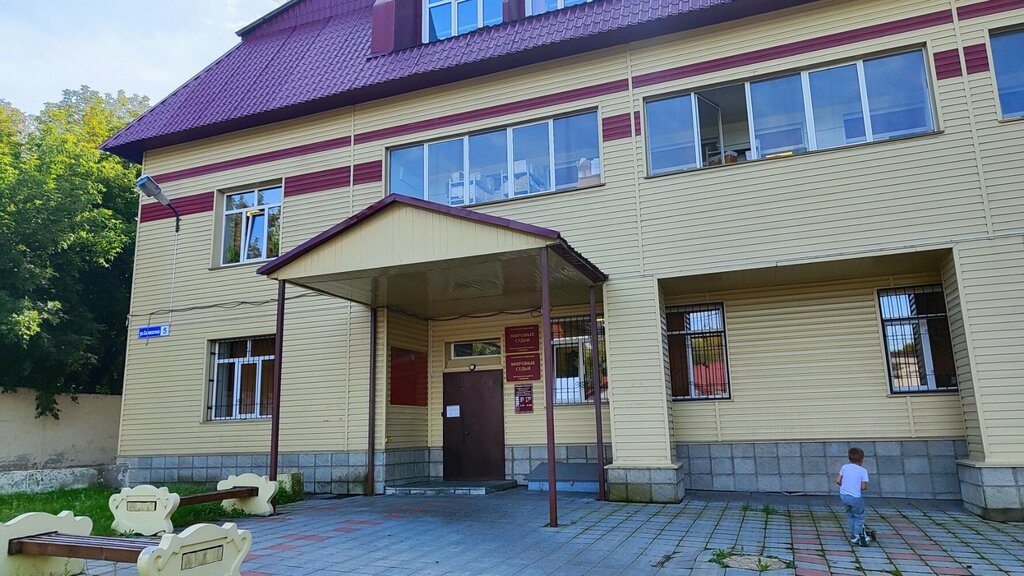 Adliyeler Судебный участок № 5, Barnaul, foto